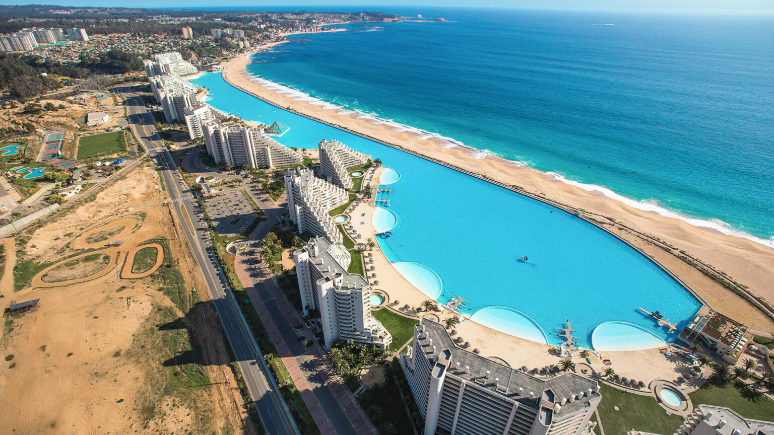 Crystal Lagoons: The Most Spectacular Lagoons in the World - Crystal ...