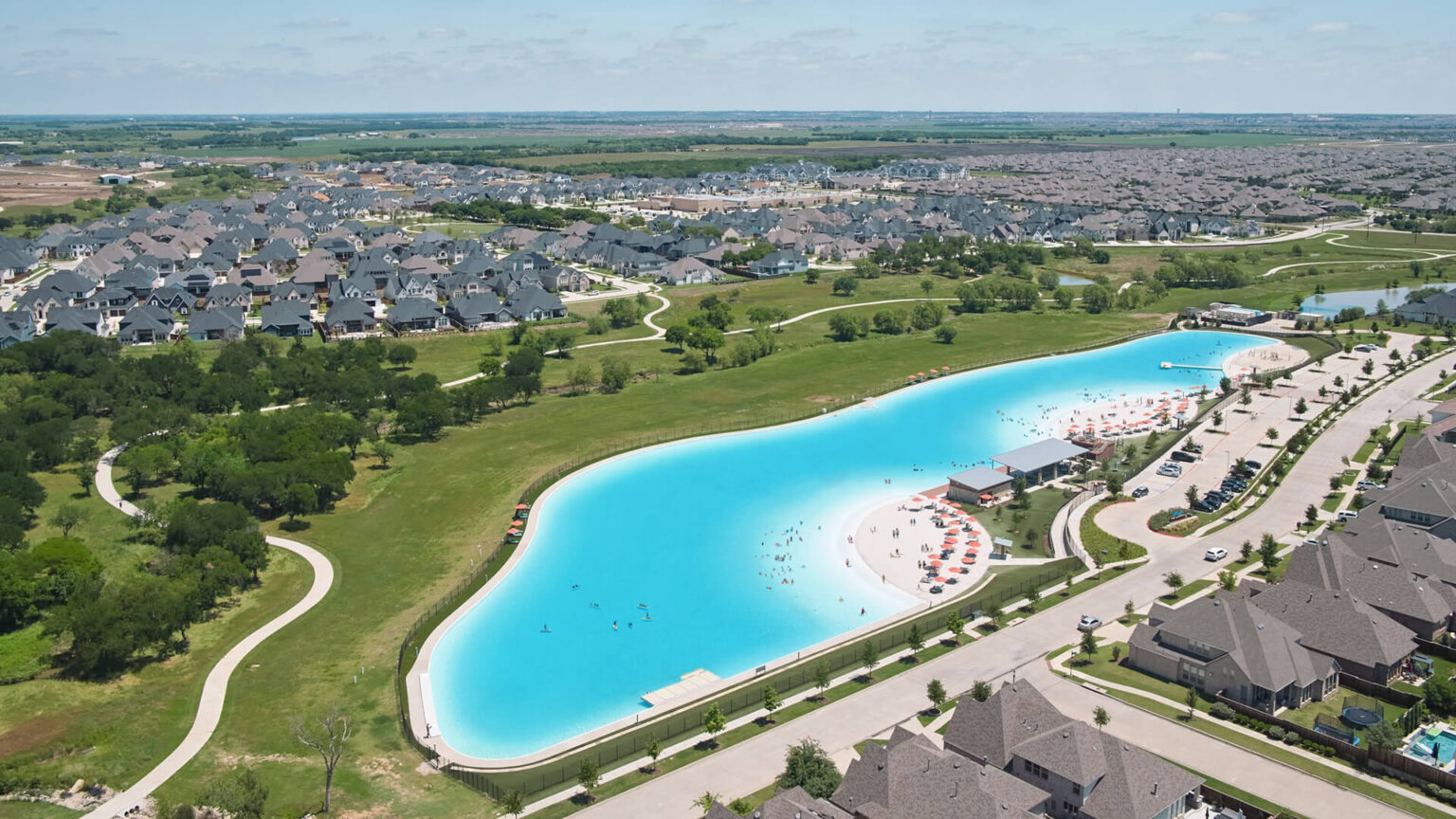Crystal Lagoons: Redefining Real Estate Success in the US - Crystal Lagoons