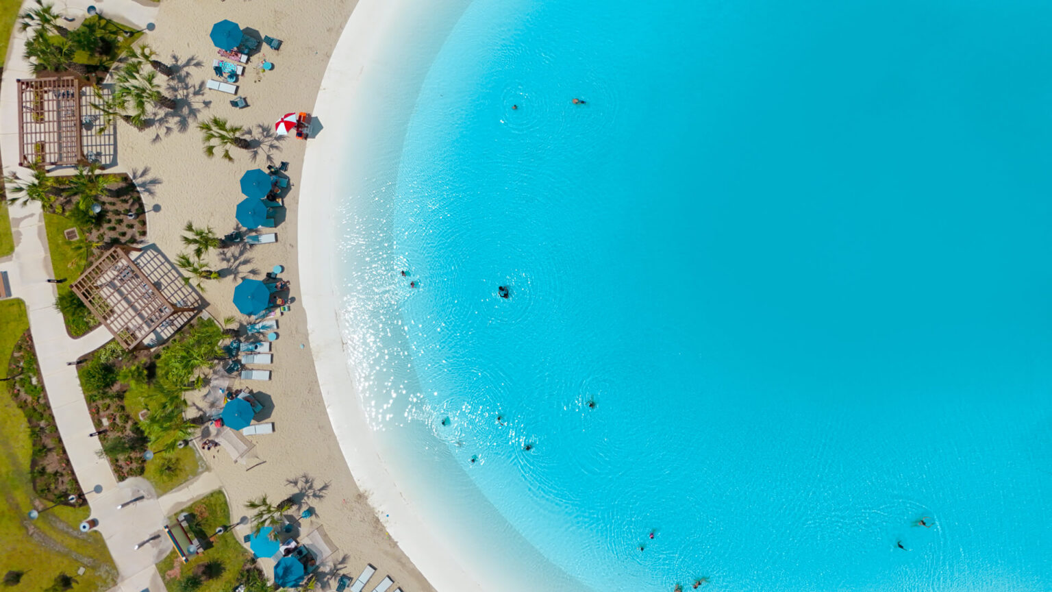 Small Lagoons by Crystal Lagoons™ vs. Swimming Pools